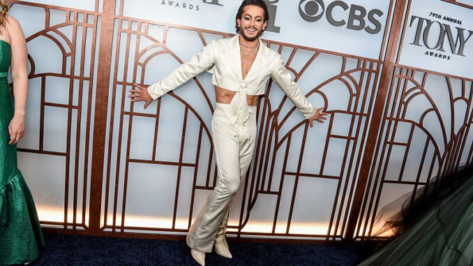 Tony Awards 2026 Red Carpet Photos – See The Best Looks : TVMusic Network